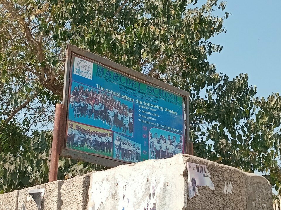 Ortaokul Marcdel Academy School, Lusaka, foto