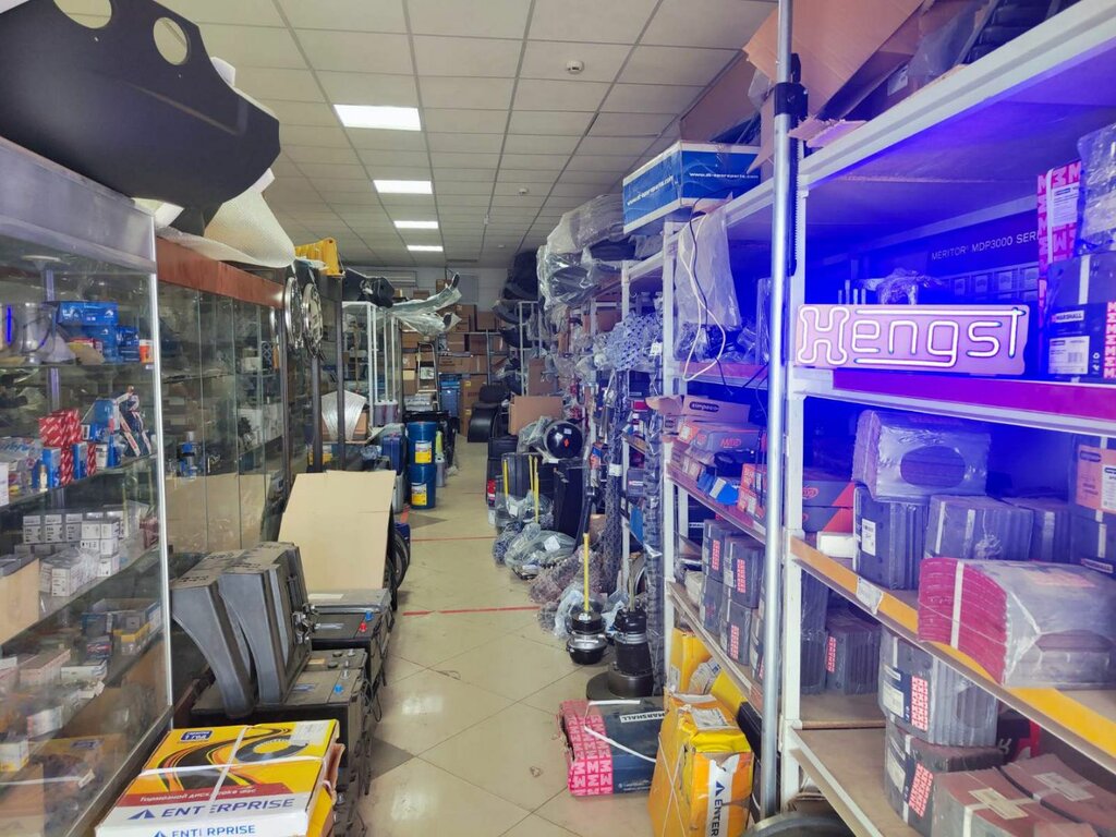 Otomobil yedek parçaları Автокомпонент, Samarskaya oblastı, foto