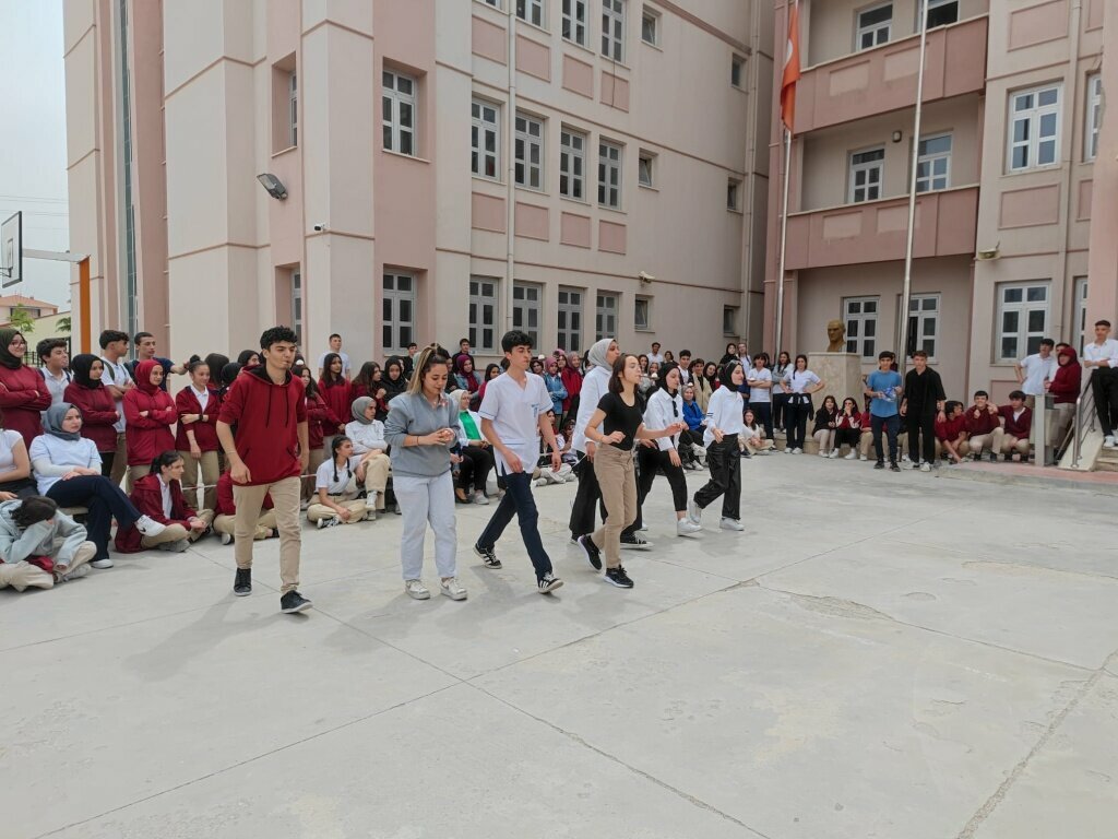 Eğitim merkezleri Atatürk Anadolu Sağlık Meslek Lisesi, Konya, foto