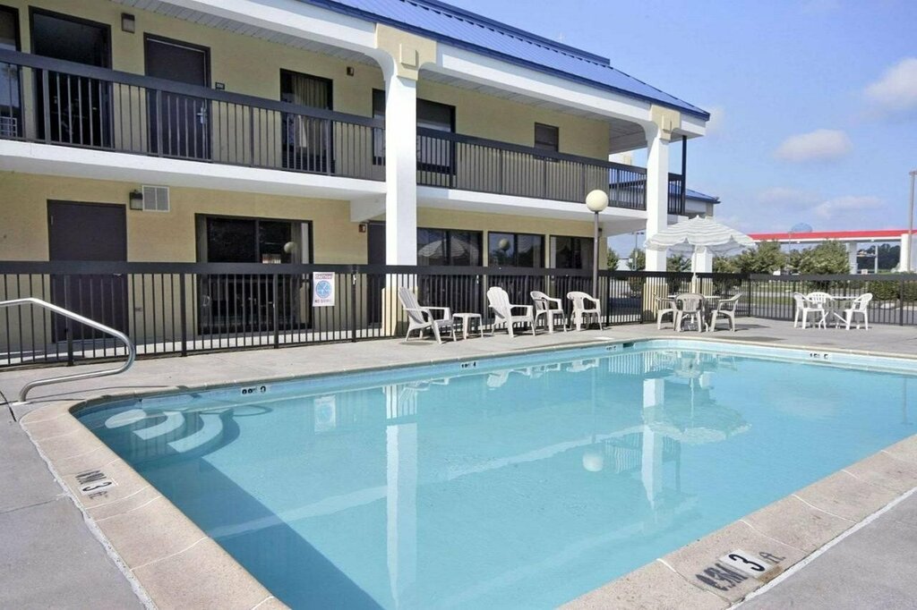 Otel Super 8 by Wyndham Ruther Glen Kings Dominion Area, Virginia, foto