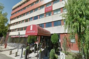 Appart'City Collection Geneve Aeroport – Ferney Voltaire (Auvergne-Rhône-Alpes, Ain, Arrondissement de Gex, Ferney-Voltaire, Avenue des Sablonnières), otel  Ferney‑Voltaire'den