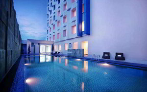 Atria Hotel Magelang (Central Java, Magelang, Jalan Jenderal Sudirman), otel  Magelang'dan