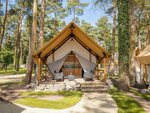 Tent Lodge With Bathroom, Maastricht at 16 km (Limburg, Zutendaal), kamp alanları  Limburg'dan
