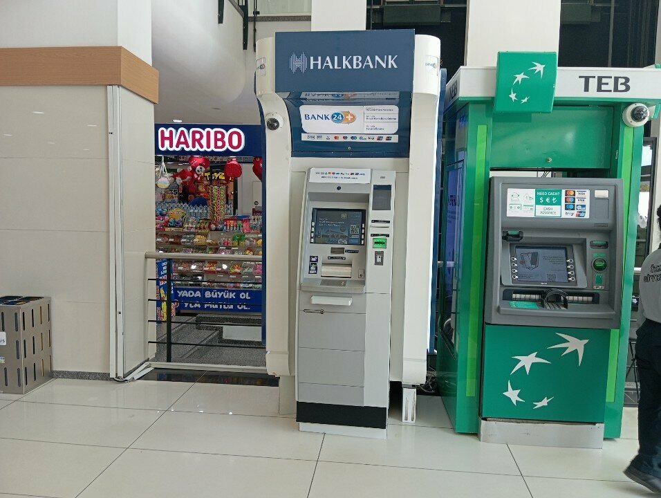 ATM'ler Halkbank ATM, İstanbul, foto