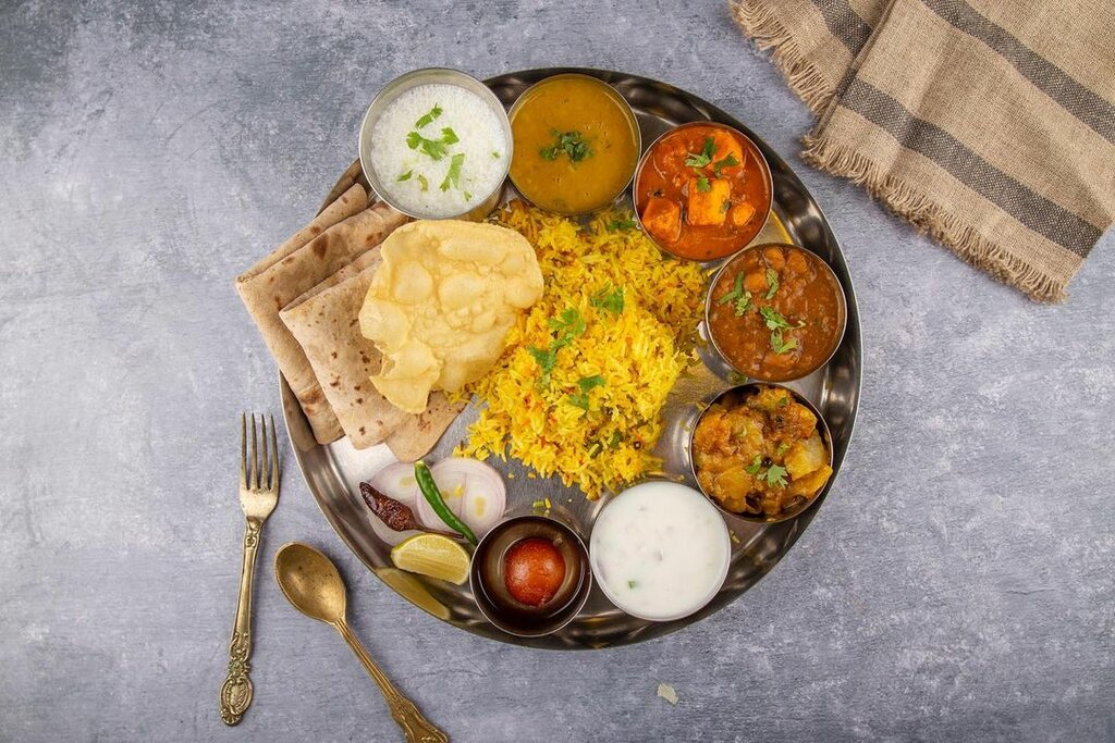 Restoran Swadesh Pure Vegetarian Restaurant, Dubai, foto