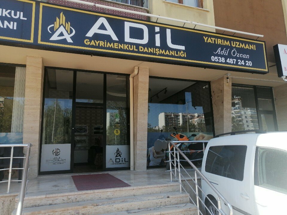 Emlak ofisi Adil Gayrimenkul, Konya, foto