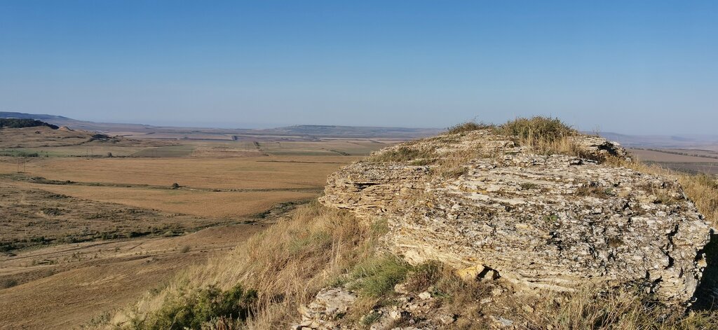 Dağ zirvesi Гора Бударка 613 метров, Stavropolski krayı, foto
