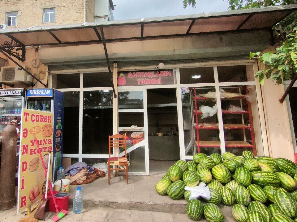 Ekmek fırını Qardaşların Təndiri, Gence, foto