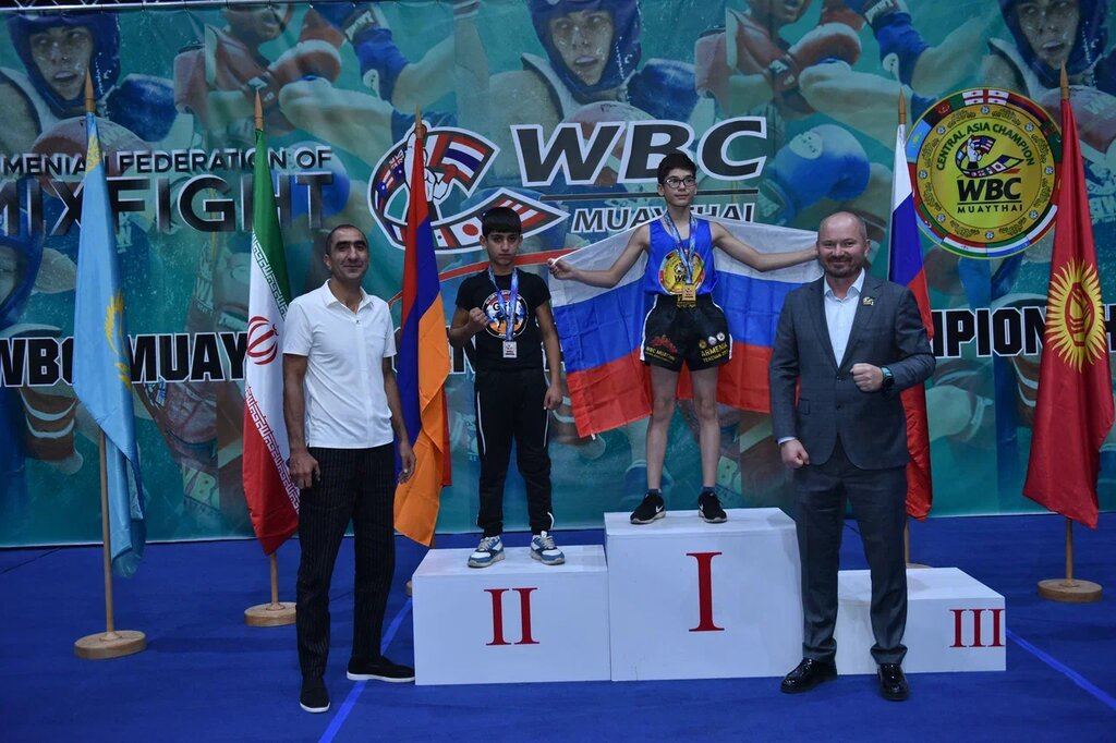 Çok amaçlı spor tesisleri Mika, Erivan, foto