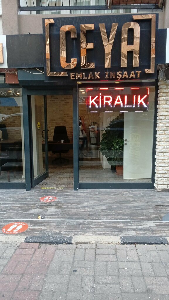 Arazi dizisi Ceya Emlak, İzmir, foto