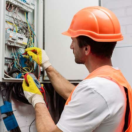 Elektrik servisi Nojoom Al Amani Technical Services, Dubai, foto