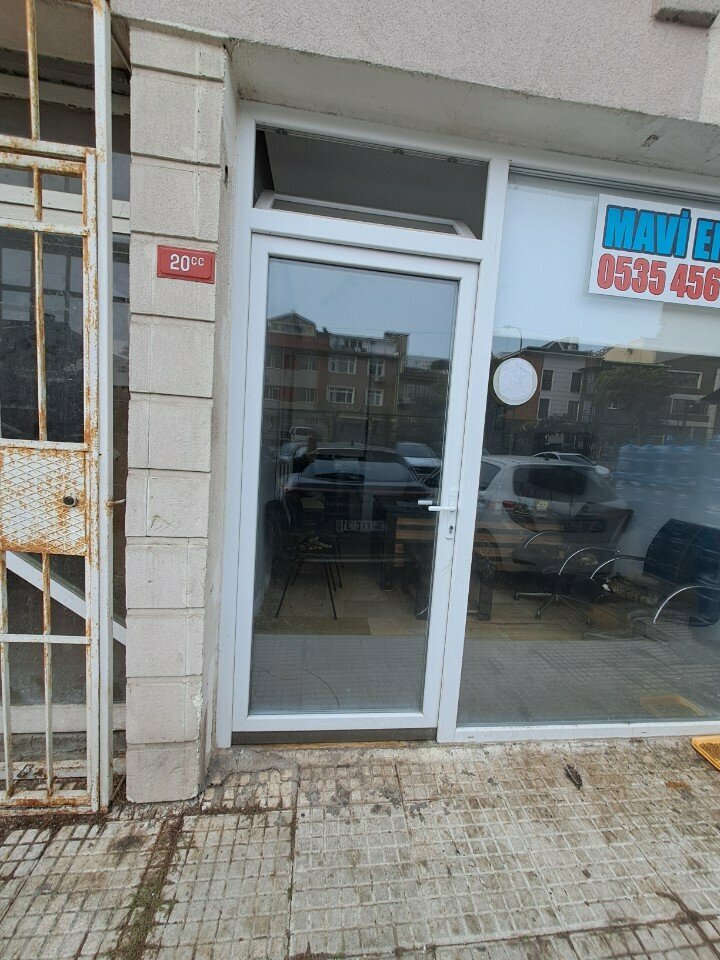 Emlak ofisi Mavi Emlak, İstanbul, foto