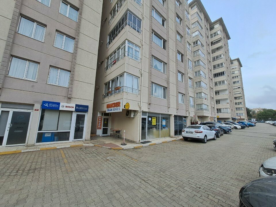 Emlak ofisi Makser Emlak, İstanbul, foto