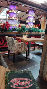 Happy Bar&Grill (bulvar Slivnitsa No:24, Varna), restoran  Varna'dan