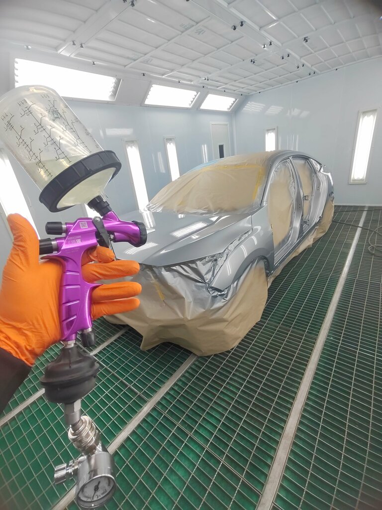 Araba boyama Fcr-motors, Minsk, foto