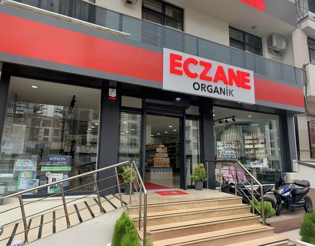 Eczaneler Organik Eczanesi, Başiskele, foto