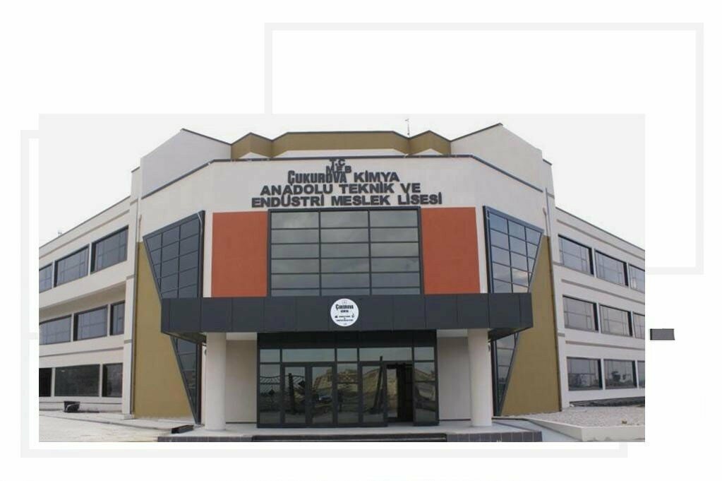 Fen lisesi, sosyal bilimler lisesi Çukurova Kimya Mesleki Ve Teknik Anadolu Lisesi, Manisa, foto