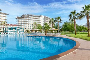 Sochi Park Hotel (Kontinentalniy Avenue No:6/10, Urban-Type Settlement of Sirius), otel  Krasnodarski krayından