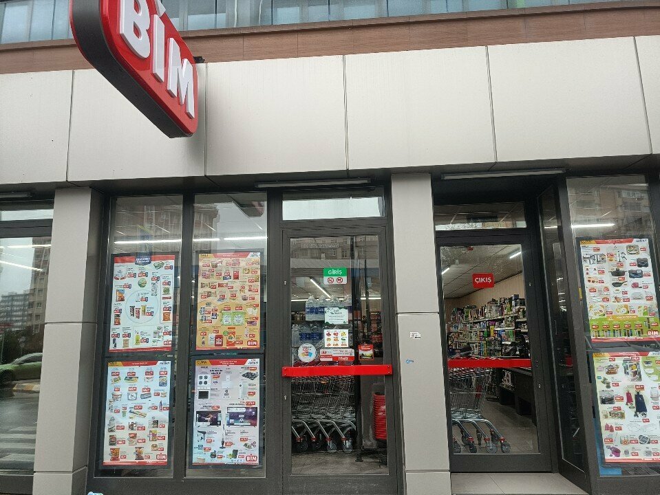 Süpermarket Bim, İstanbul, foto