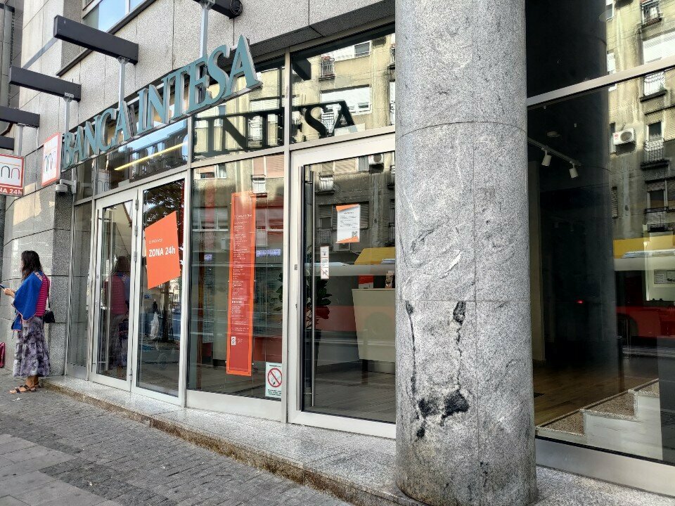 Banka Banca Intesa, Belgrad, foto