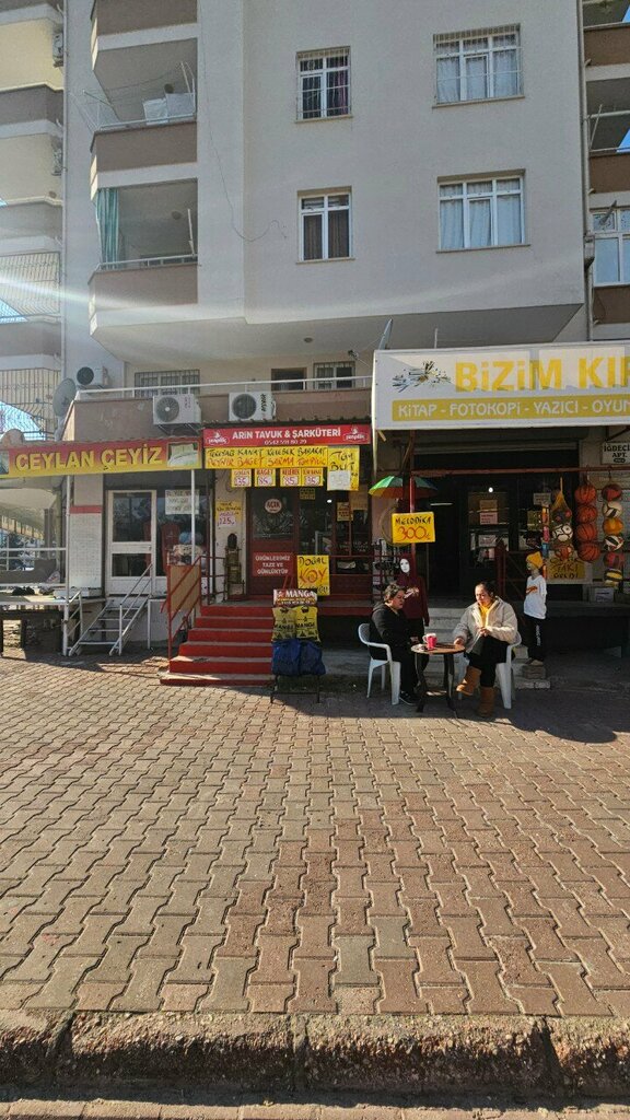 Kasap, şarküteri Arin Tavuk&Şarküteri, Adana, foto