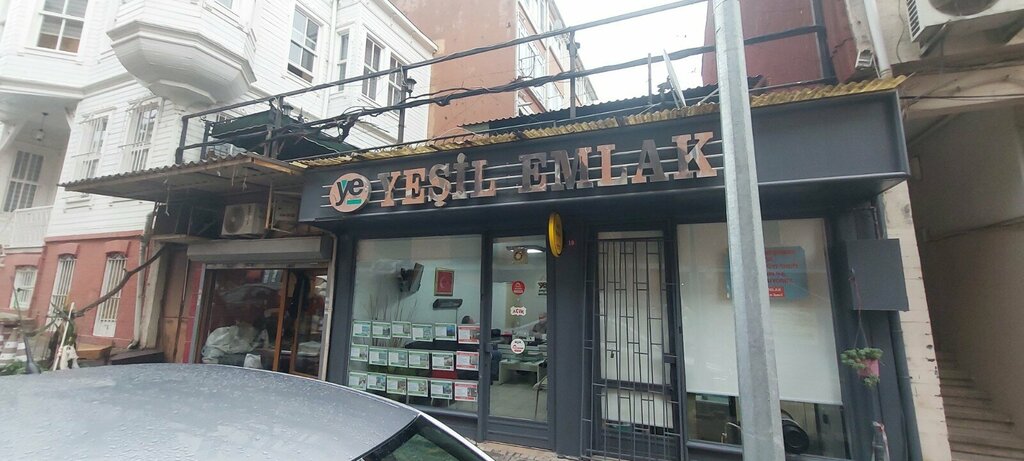 Emlak ofisi Yeşil Emlak, İstanbul, foto