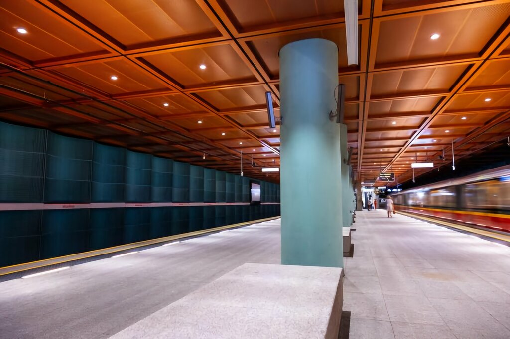 Metro istasyonu metro Ulrychów, Varşova, foto