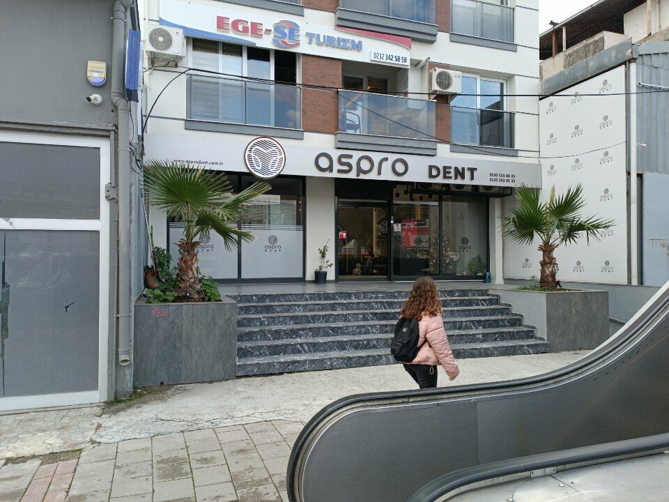 Turizm acenteleri Ege-Se Turizm, İzmir, foto