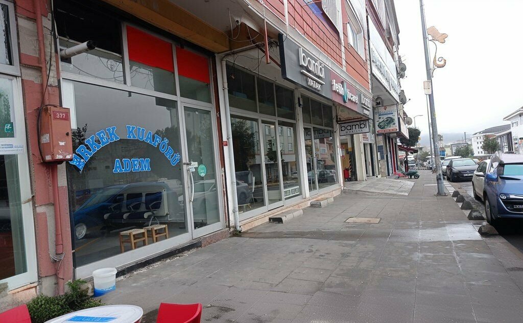 Berberler Adem Erkek Kuaförü, İstanbul, foto