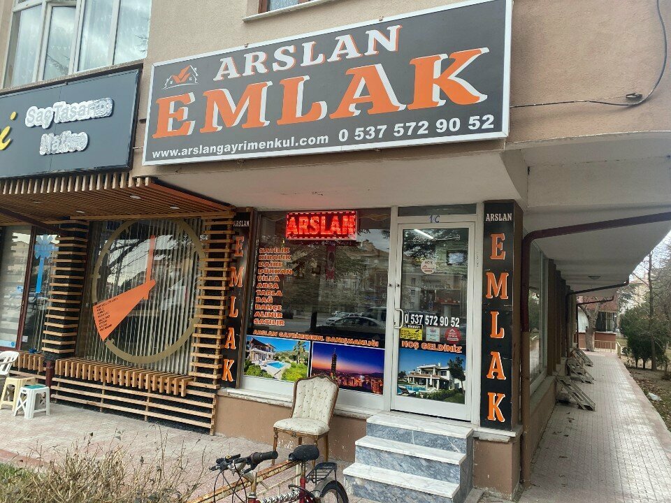 Emlak ofisi Arslan Emlak, Konya, foto