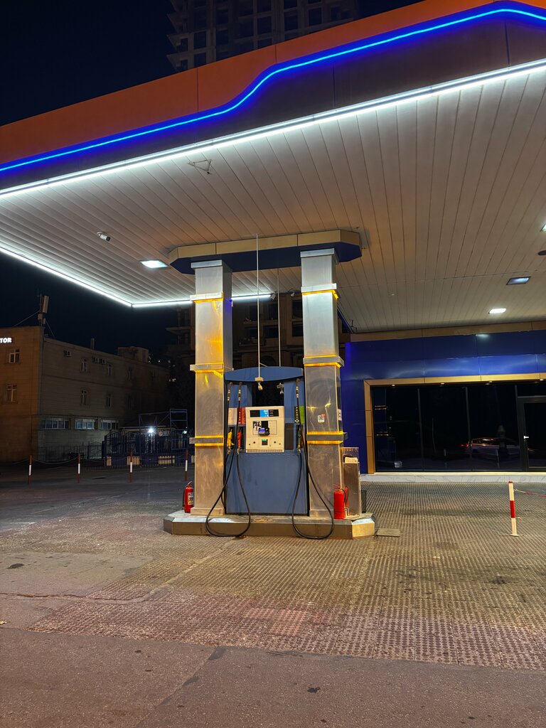 Benzin istasyonu Gunesh Petrol, Bakü, foto