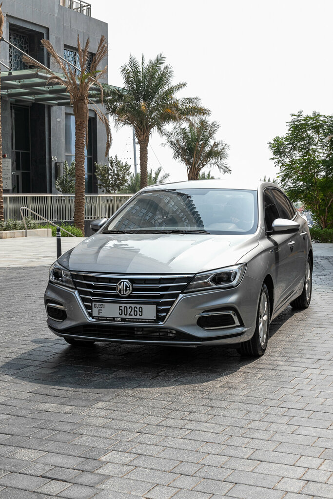 Oto kiralama Braunn Rent a Car, company, Dubai, foto