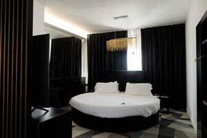 My Suite Hotel (Abruzzo, L'Aquila, L'Aquila, S.S. dell'N. 17 Ovest App. Abruzz.), otel  L'Aquila'dan
