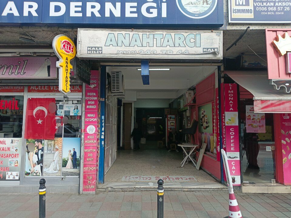 Anahtarların imalatı ve onarımı Yüce Kardeşler Anahtar, İstanbul, foto