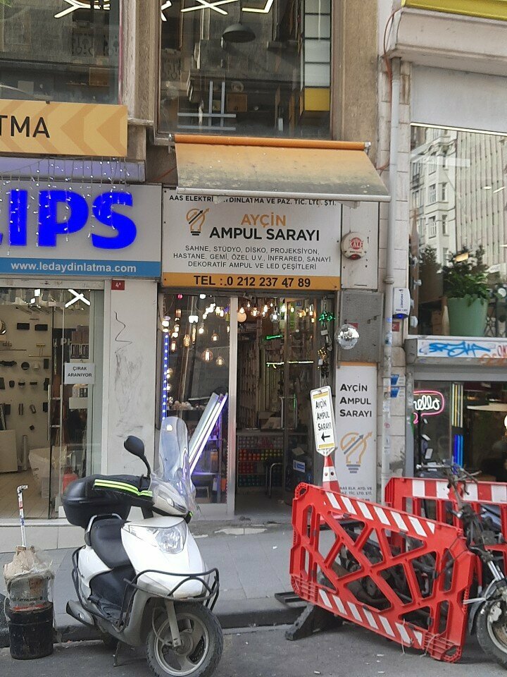 Aydınlatma teknolojileri Ayçin Ampul Sarayı, İstanbul, foto