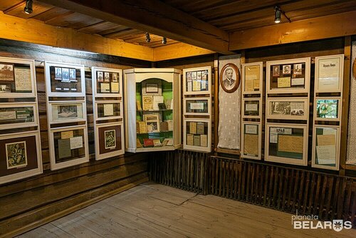 Müzeler ve sanat galerileri Дом-музей Янки Купалы Вязынка, Minskaya oblastı, foto
