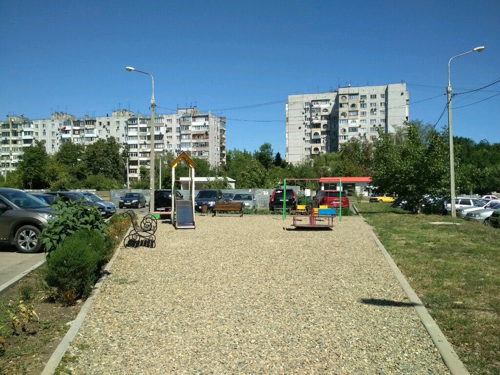 Oyun alanı Playground, Krasnodar, foto