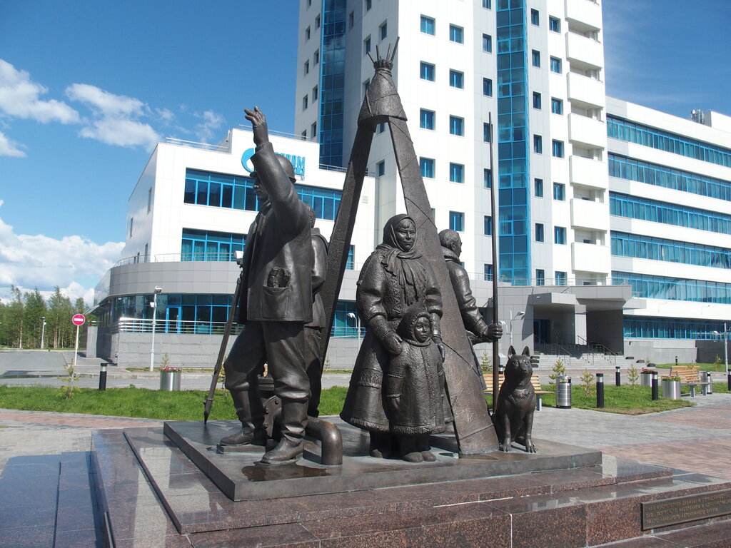 Anıt, heykel Владислав Владимирович Стрижов, Nadym, foto