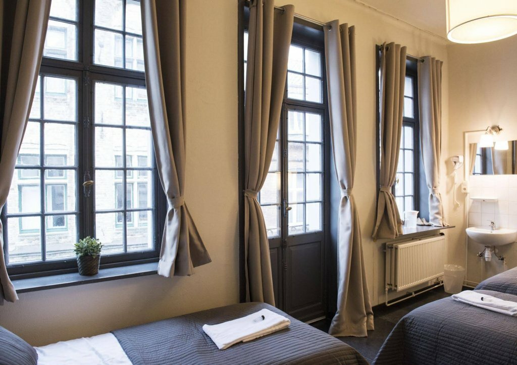 Otel Gran Hotel de Passage, Bruges, foto