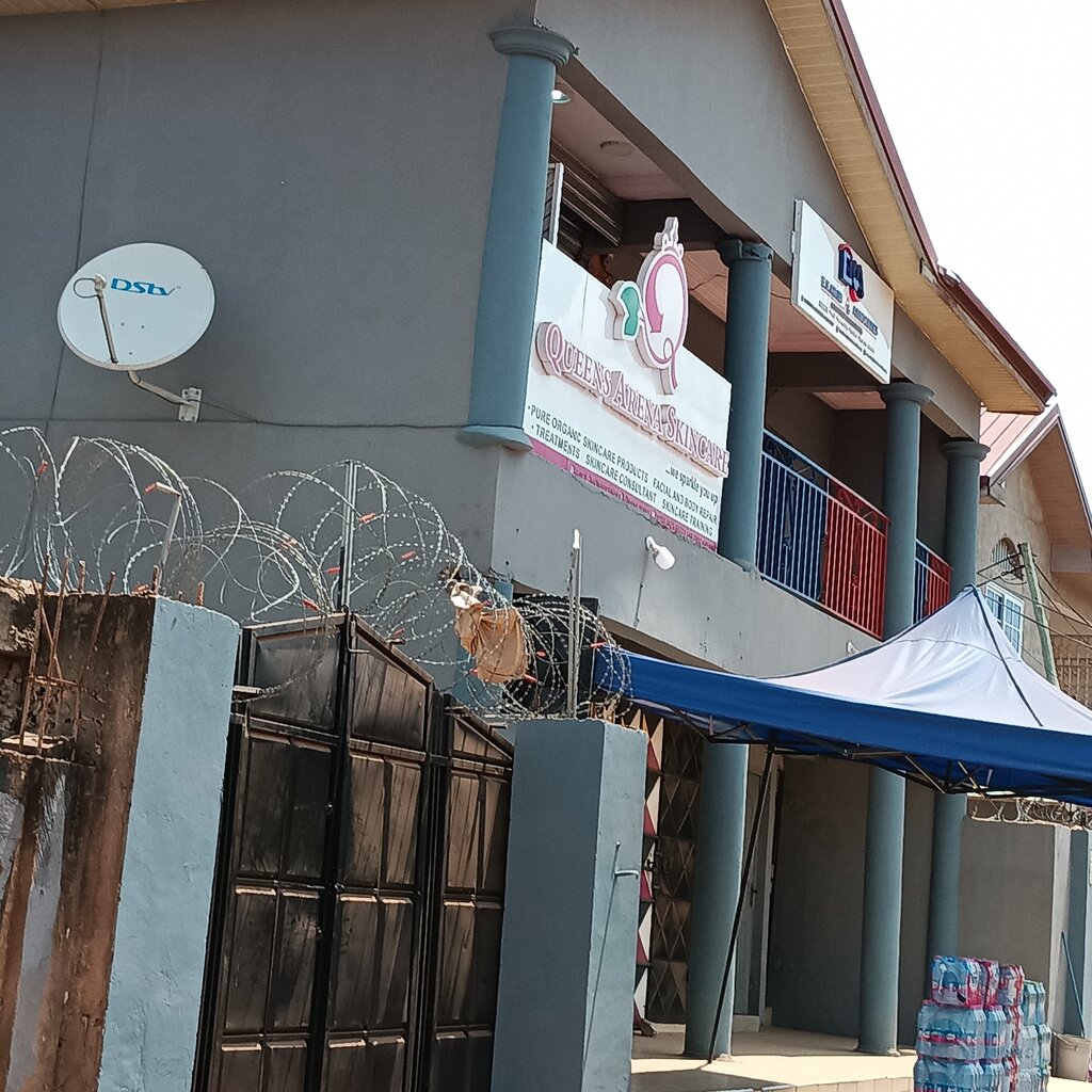 Tıp merkezleri ve klinikler Queens Arena Skin Care, Dünya, foto