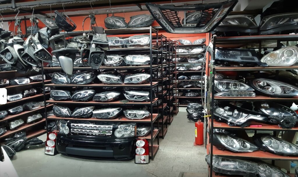 Otomobil parçaları imalatı Far Store Otomotiv, İstanbul, foto