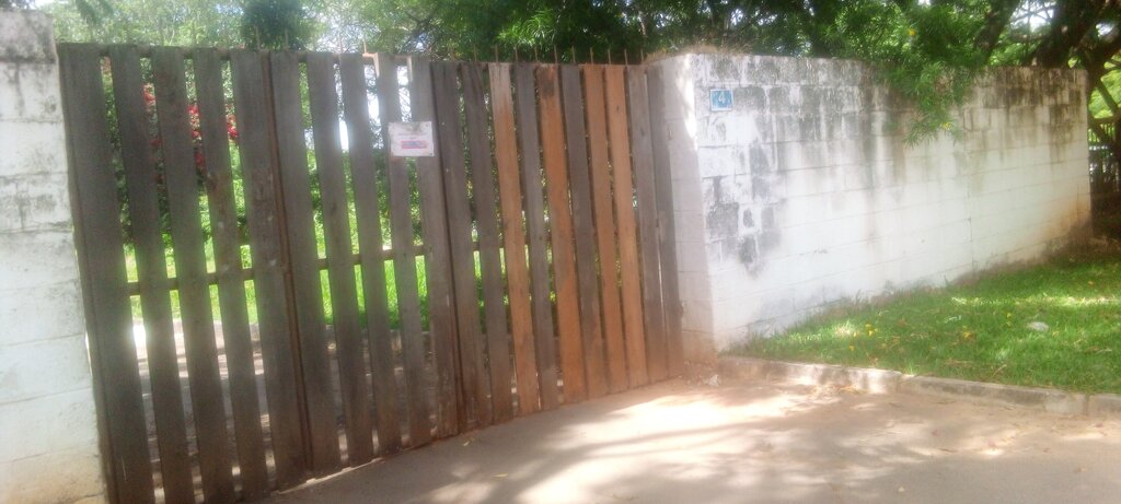 i̇şitme cihazları Trinity Hearing Center, Lusaka, foto