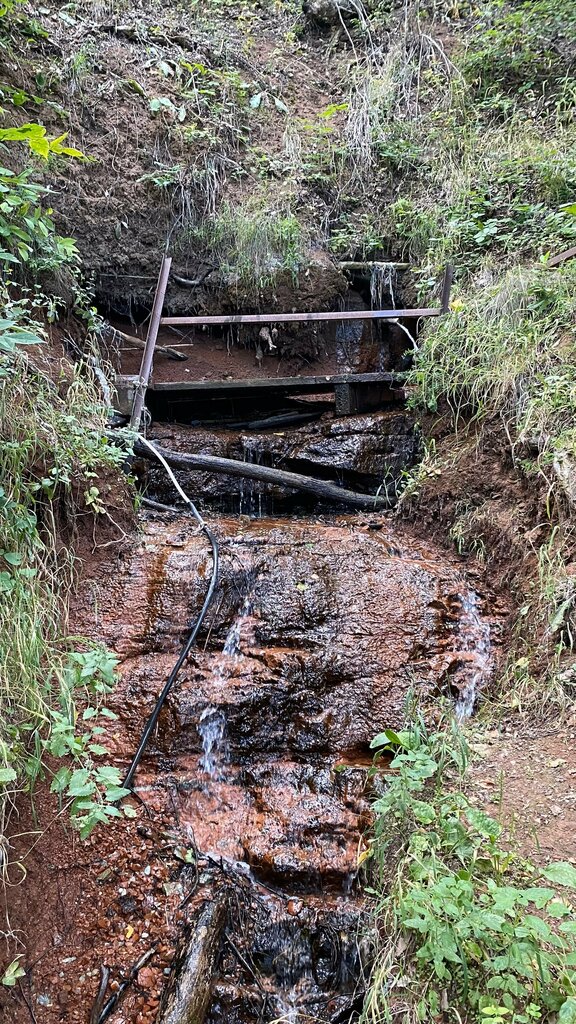Pınar, çay Spring, stream, Samarskaya oblastı, foto