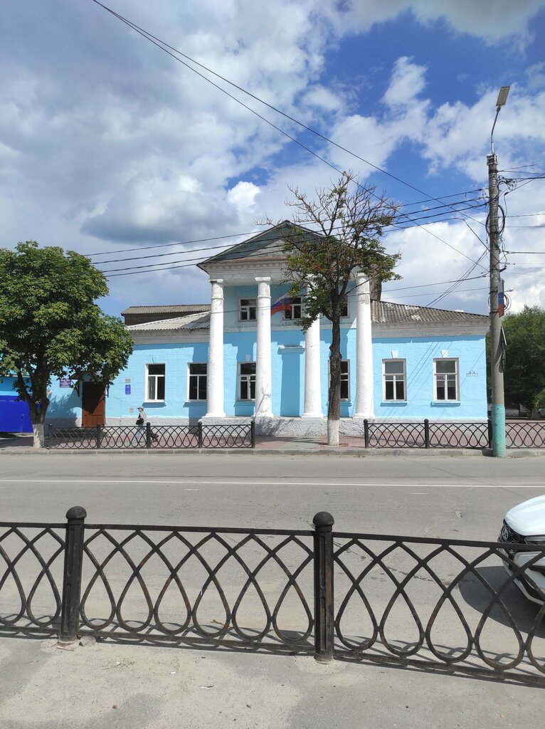 Eğitim merkezleri Munitsipalnoye byudzhetnoye obrazovatelnoye uchrezhdeniye dopolnitelnogo obrazovaniya Tsentr detskogo tvorchestva, Kuznetsk, foto