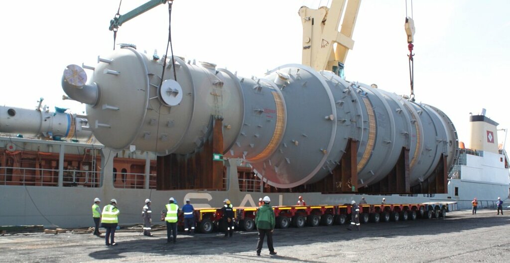 Kargo firmaları Park Denizcilik ve Hopa Liman İşletmeleri, Hopa, foto