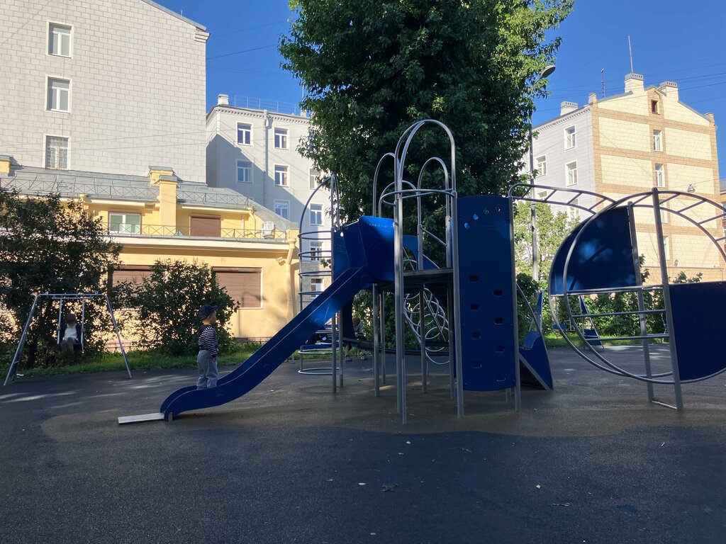 Oyun alanı Playground, Saint‑Petersburg, foto
