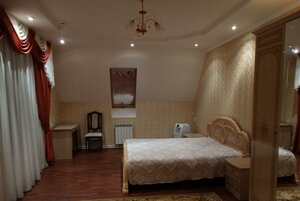 Art-Aleksandria (Krasnoarmeyskiy pereulok No:22), otel  Novoanninski'den