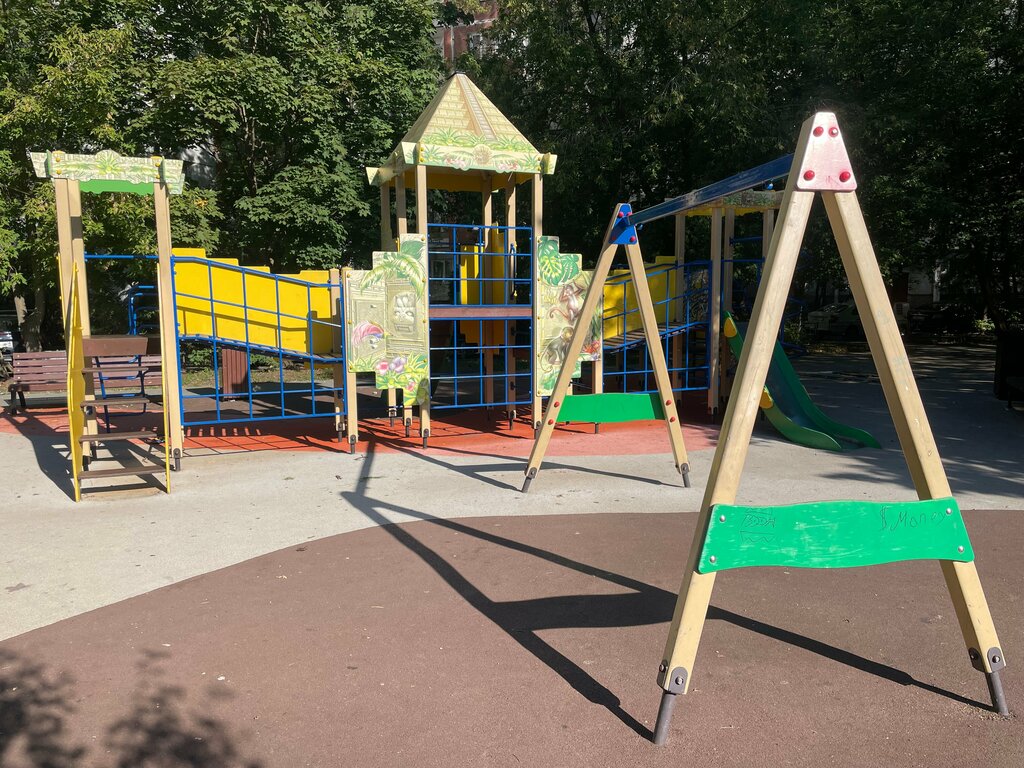 Oyun alanı Playground, Saint‑Petersburg, foto