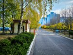 Пост охраны (Oryol, park Orlovskogo gosudarstvennogo agrarnogo universiteta), geçiş noktaları, güvenlik kontrol alanı  Orel'den
