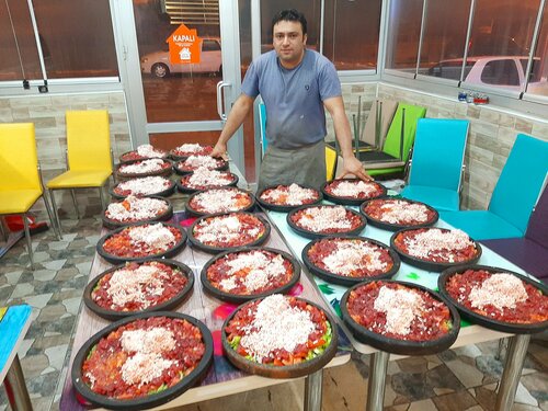 Restoran Tavacı Caner Nevşehir Tava Pide Çiğleme Lahmacun Etli Ekmek Pide Tatlısı Lezzetli Güveçte Et Yemeği Kiremitte Tava Yemek Avanos Göreme Ürgüp Uçhisar Cappadocia Restaurant, Nevşehir, foto